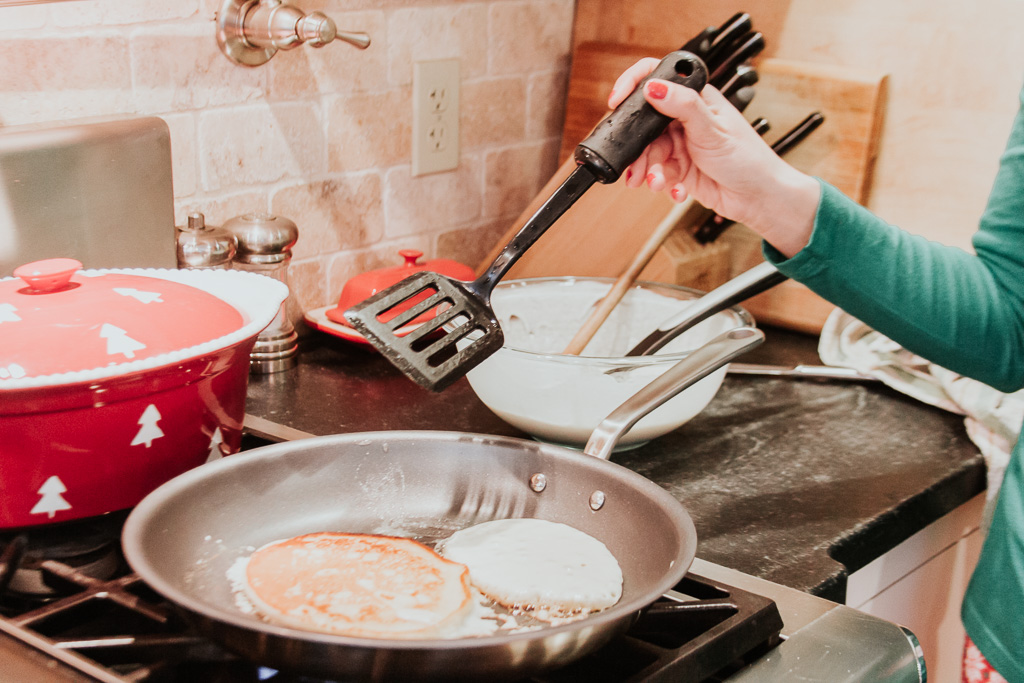 How to Make Santa Pancakes