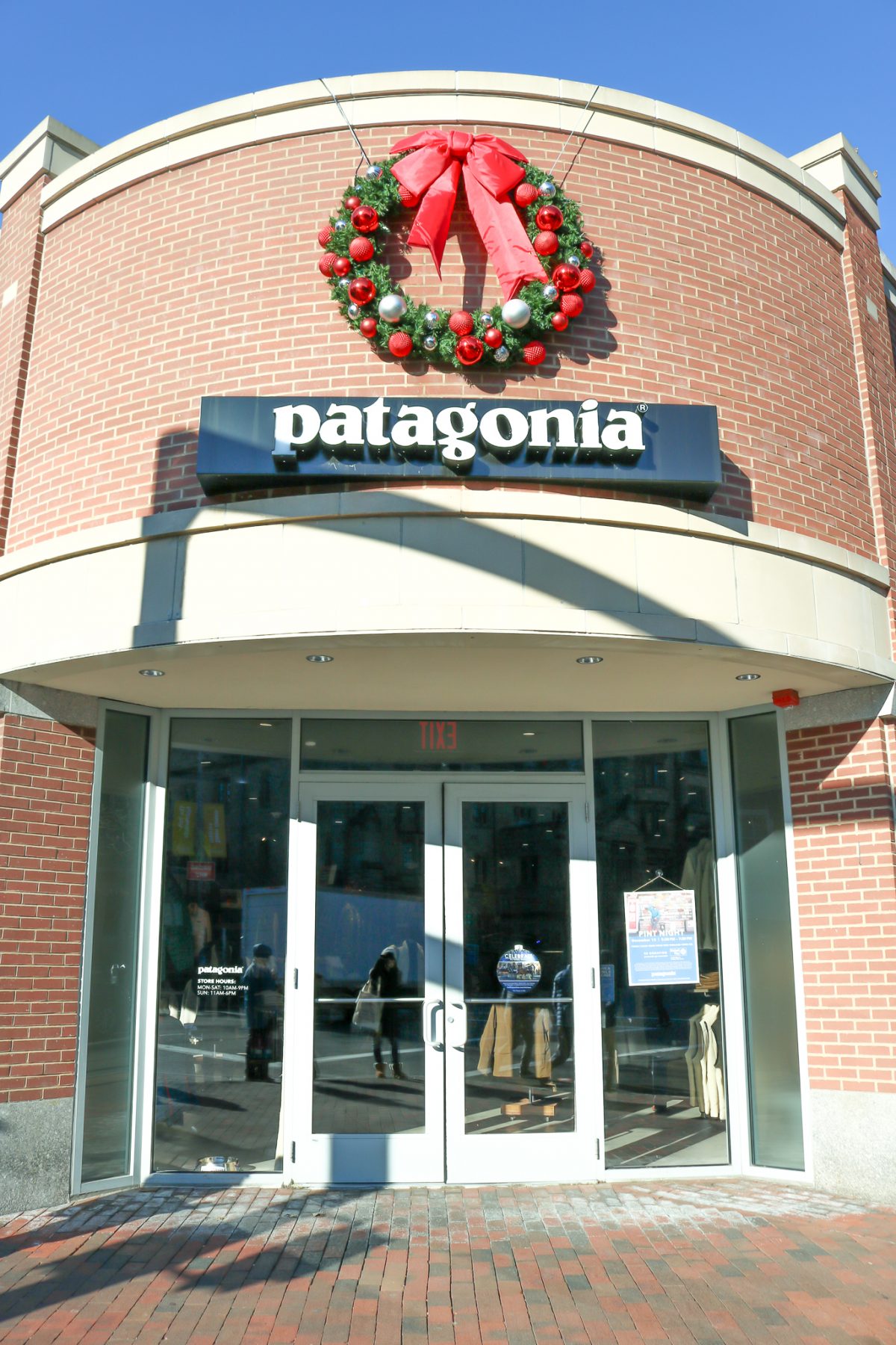 My Holiday Shopping Guide at The Shops at Yale