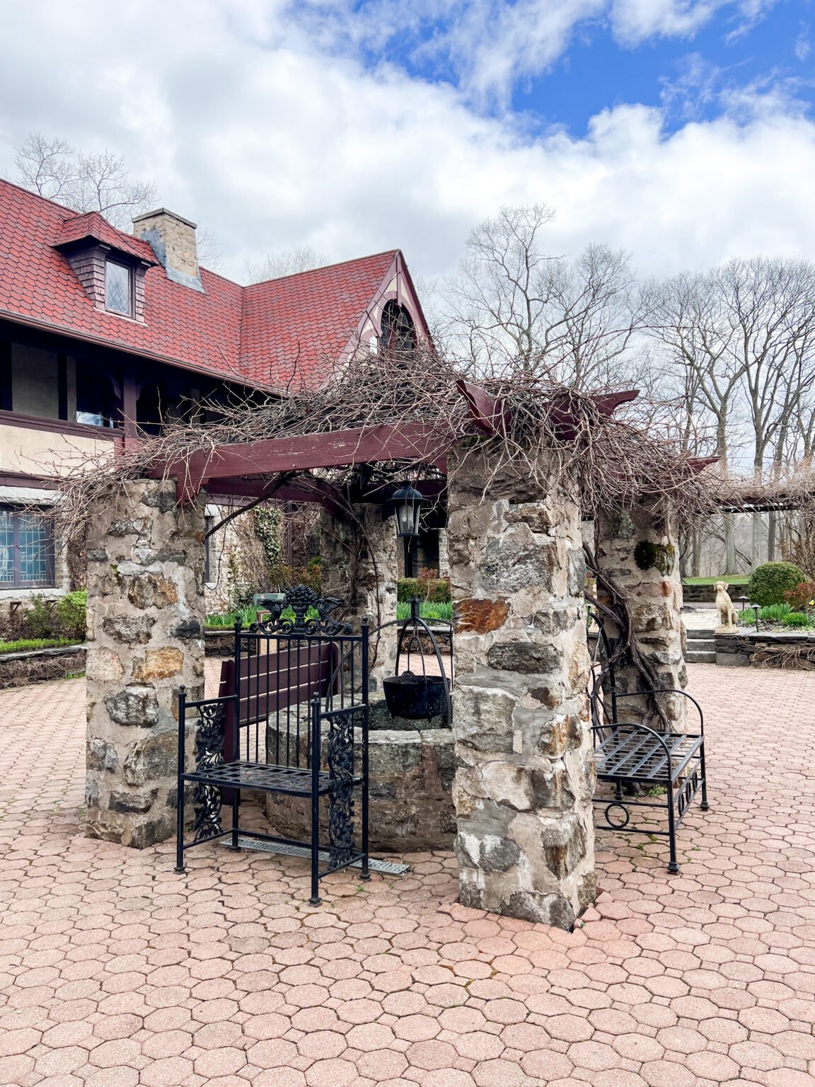 Family Friendly Brunch at Saint Clements Castle - Caitlin Houston