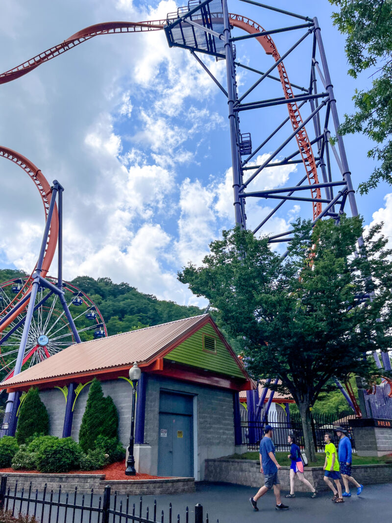 A New England Family Summer Tradition: Lake Compounce - Caitlin Houston